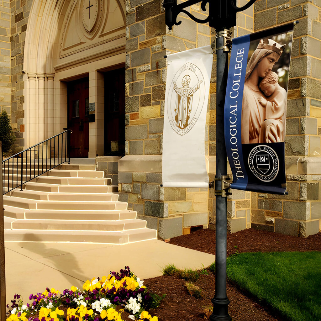 Custom Pole banners - Street Light Pole Bannes| Anley.com